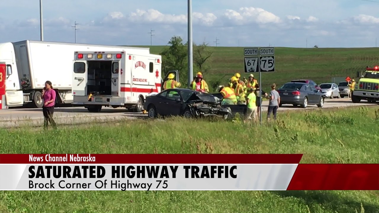Highway 75 Brock crash - YouTube