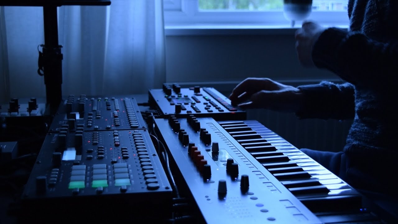 2 Step Beat Sample Mangling ft. Octatrack + Analog Four + Analog Rytm ...