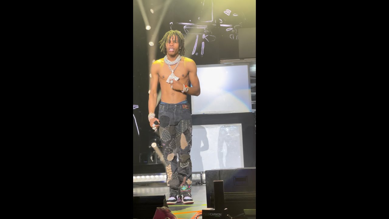 Lil Baby “Freestyle” LIVE! Front Row Oakland CA 9/25/21 - YouTube