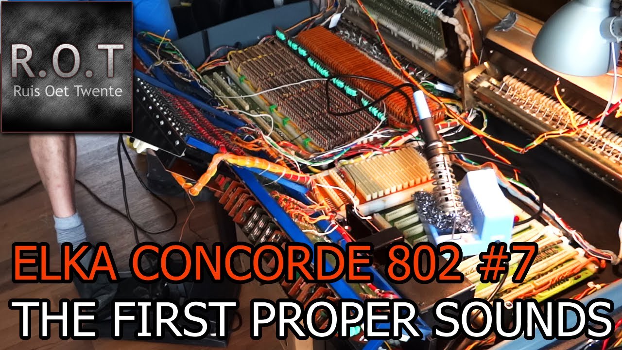 Elka Concorde 802 #7 - Drawbar organ, Percussion and Leslie - YouTube