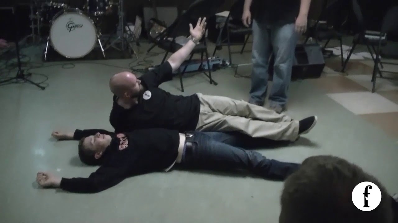 THE fidgets improv comedy workshop: Human Object Freeze - YouTube