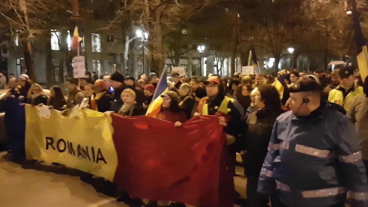 Romanian protest. #rezist. Day 41 - YouTube