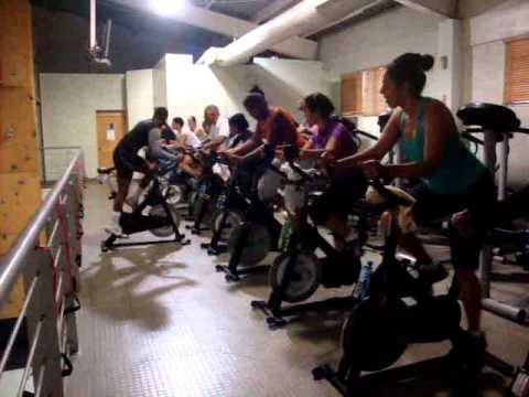 clases de spinning - YouTube