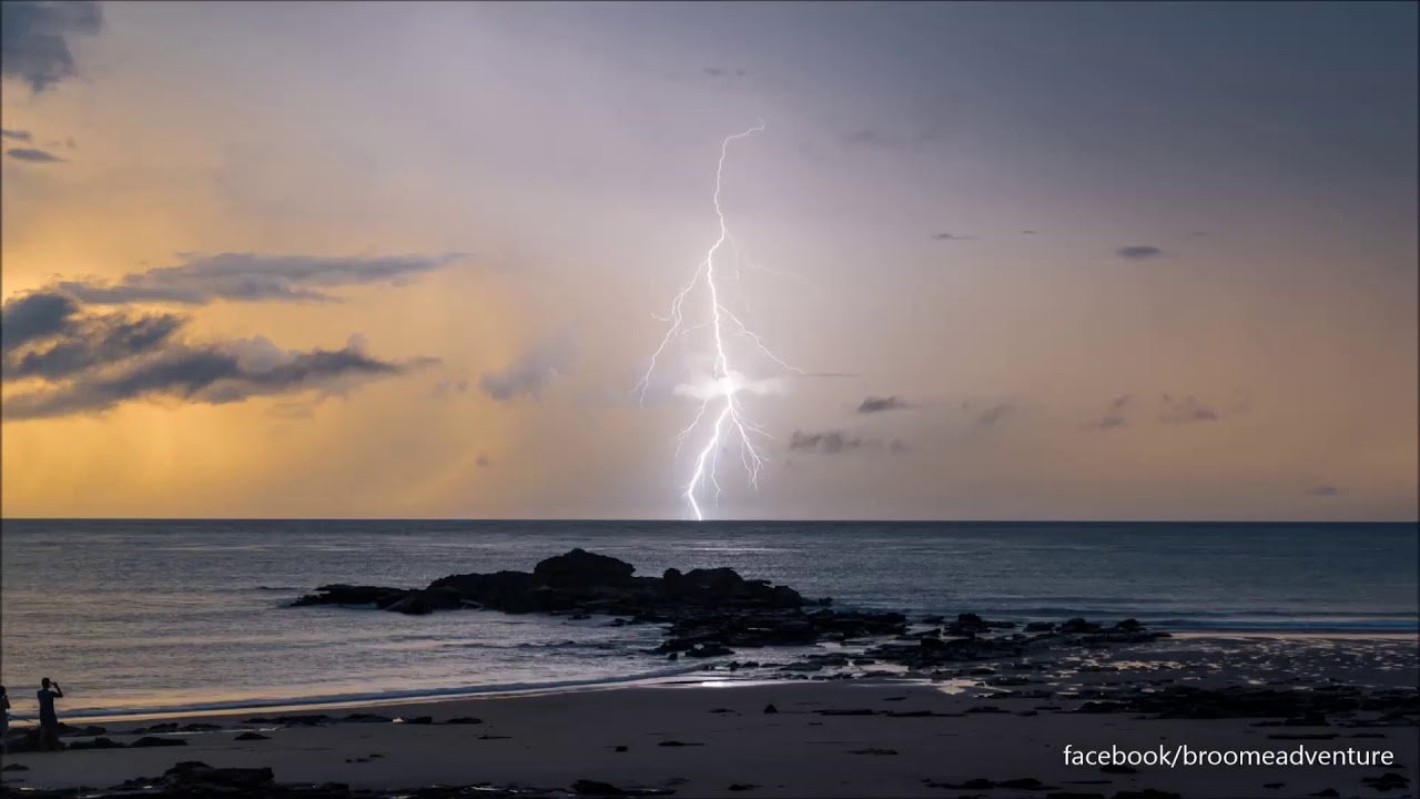 Lightning Storm Brews Off Coast of Broome Ahead of Cyclone Joyce - YouTube