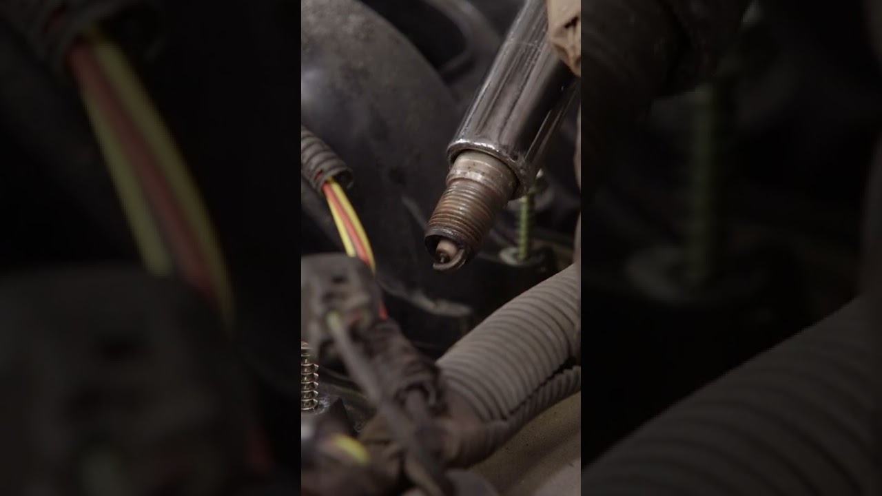 Replacing the Spark Plugs on a Crown Vic - YouTube