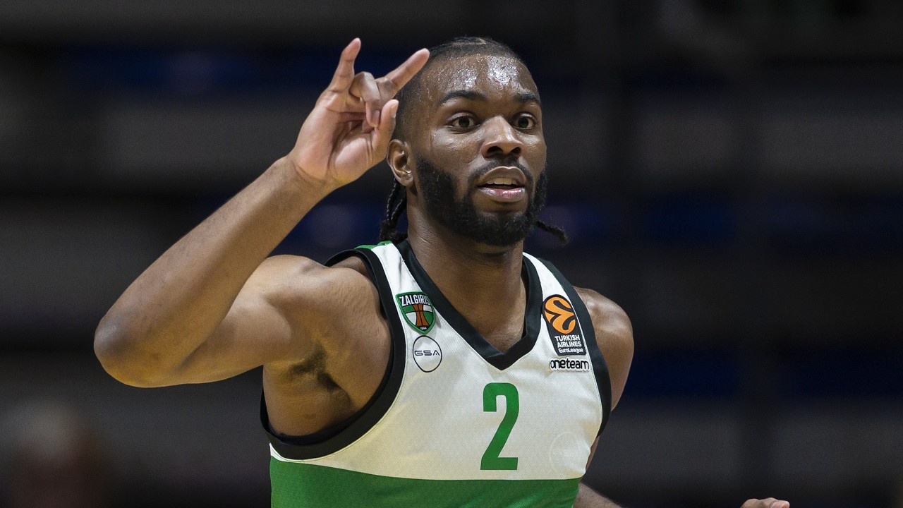 OLYMPIACOS' MISSING PIECE? I Keenan Evans EuroLeague highlights - YouTube