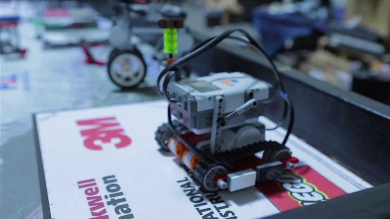 LEGO®s, Robots, and the Future of the Industry - YouTube
