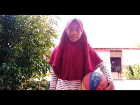 Praktek teknik dasar bola basket yaitu teknik pivot dan shooting.