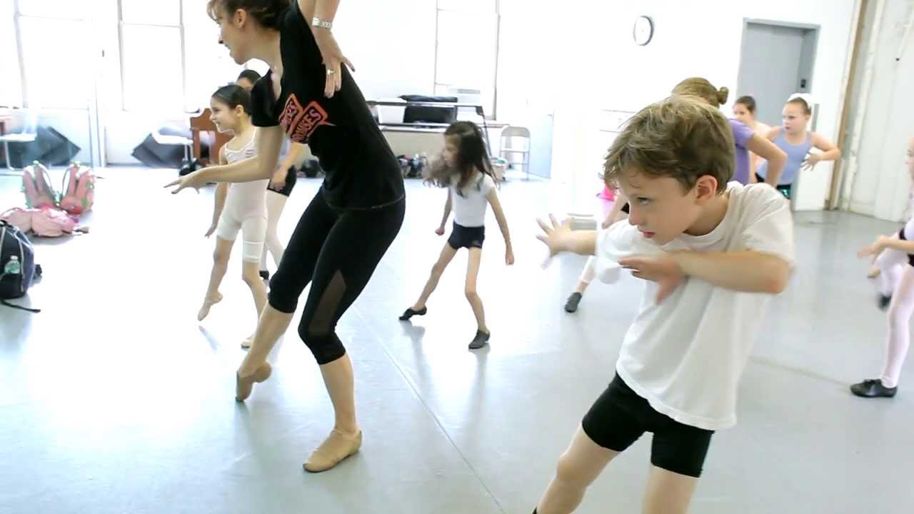 Joffrey Ballet School Summer Dance Camp Rehearsal Teaser - Children's Program - YouTube