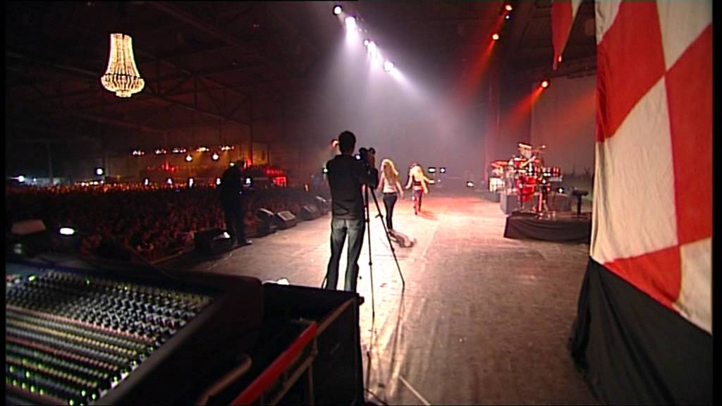 Real Djumbo seizoen 1 afl. 15 reality show over Djumbo - YouTube