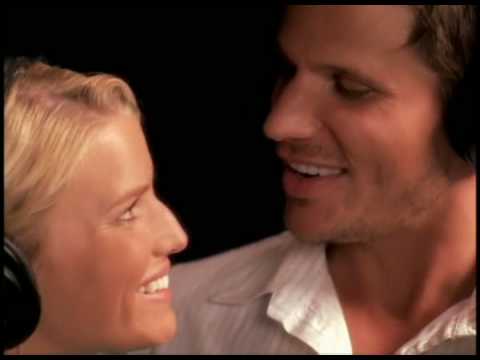 Nick Lachey & Jessica Simpson - A whole new world