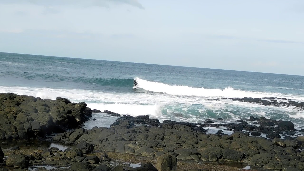 Surfing Flinders 25 05 2019 - YouTube