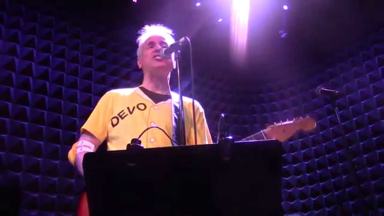 'Girl U Want' David Terhune at Loser's Lounge Devo v. B52s 6/13/15 ...