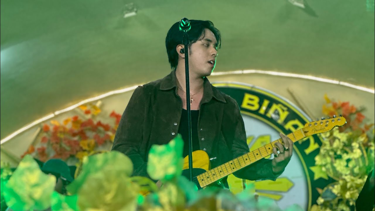 Rob Deniel “Ang Pag-ibig” LIVE at Biñan Trade Fair Concert - YouTube