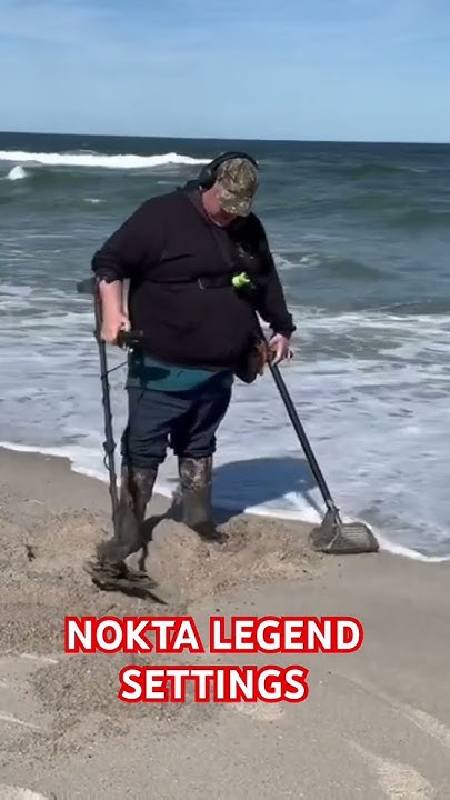 BEACH DETECTING W/ NOKTA LEGEND - YouTube