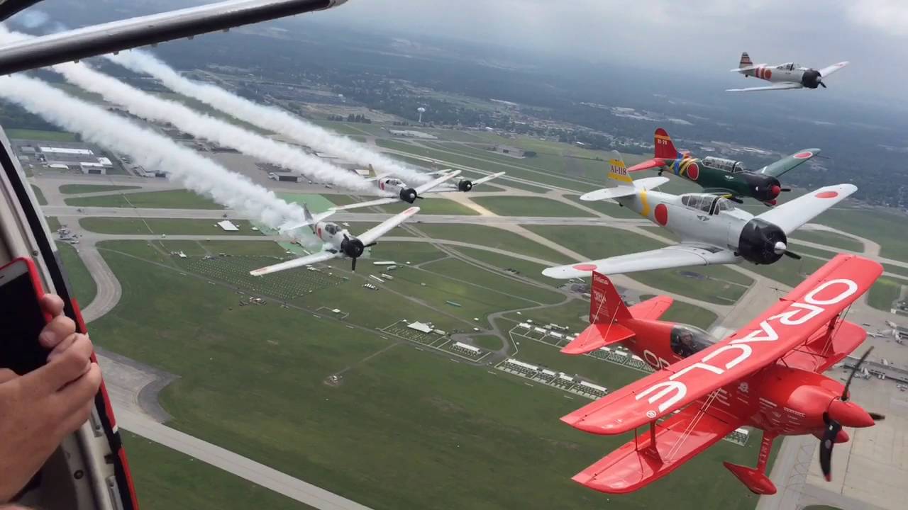 Tora Tora Tora and Sean Tucker at the Dayton Air Show - YouTube