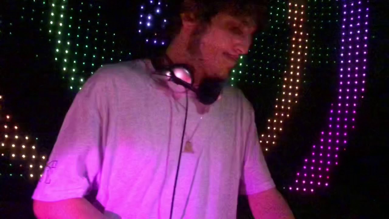 Cem Ozden at Fake Society - YouTube