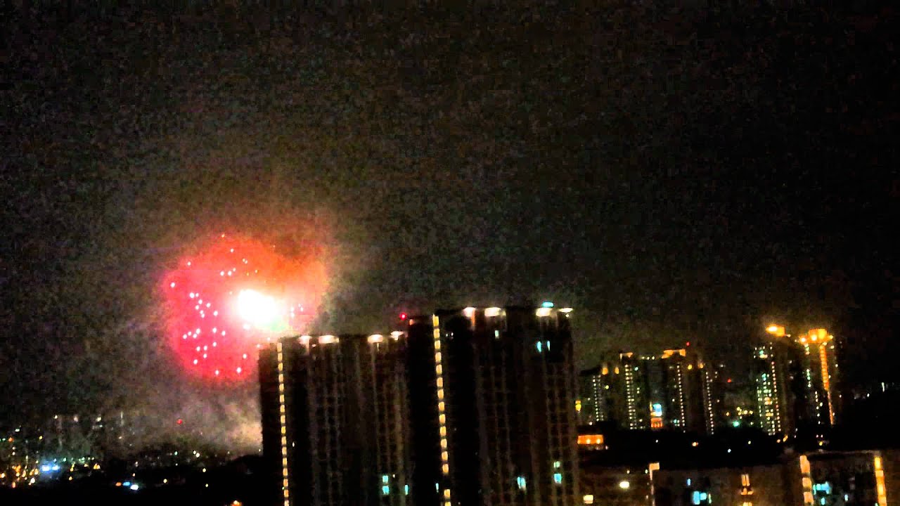 Sunway Pyramid Firework - YouTube
