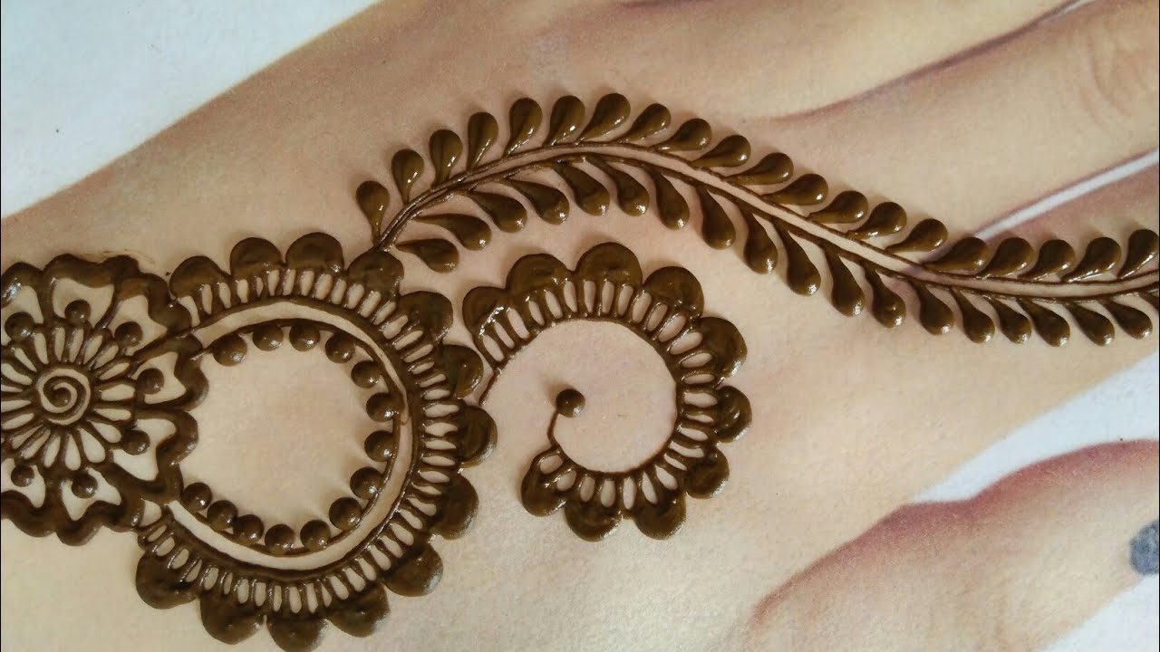 Simple stylish chain style mehndi for back hands | Fancy mehndi design ...