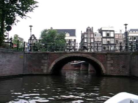 Cruise Amsterdam's canals with Vayeni