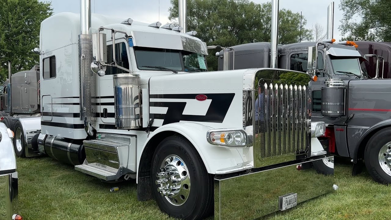 2021 Peterbilt 389 Custom Truck Review - What A Beauty | TruckTube ...