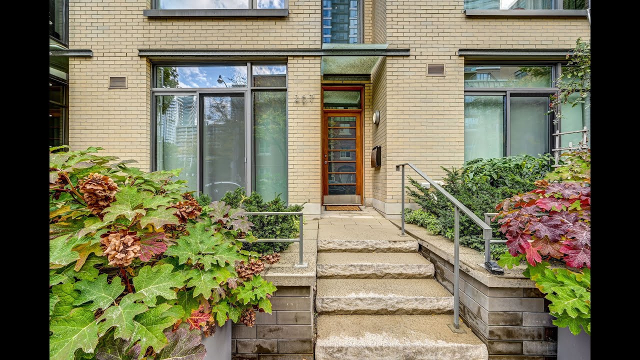 267 Mutal Street, Toronto R - YouTube