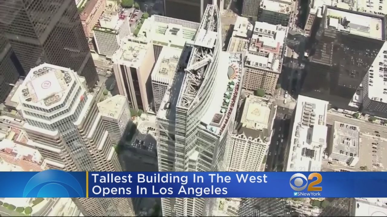 Los Angeles Unveils New Skyscraper - YouTube