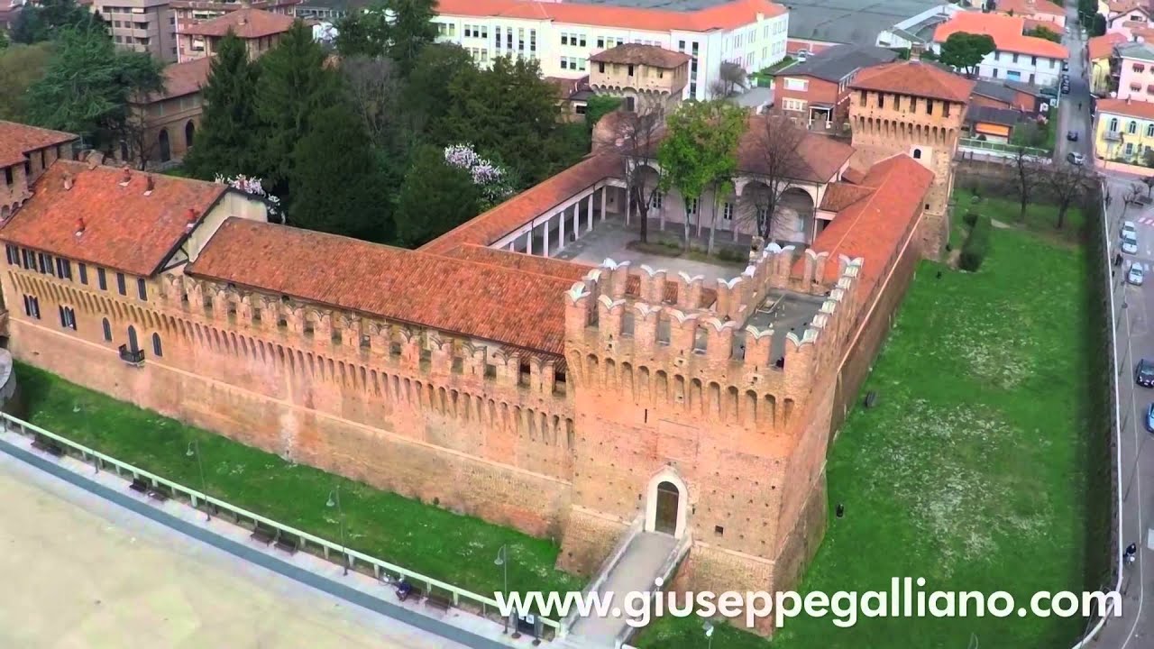 Castello Sforzesco di Galliate riprese aeree drone (Galliano 2015 ...