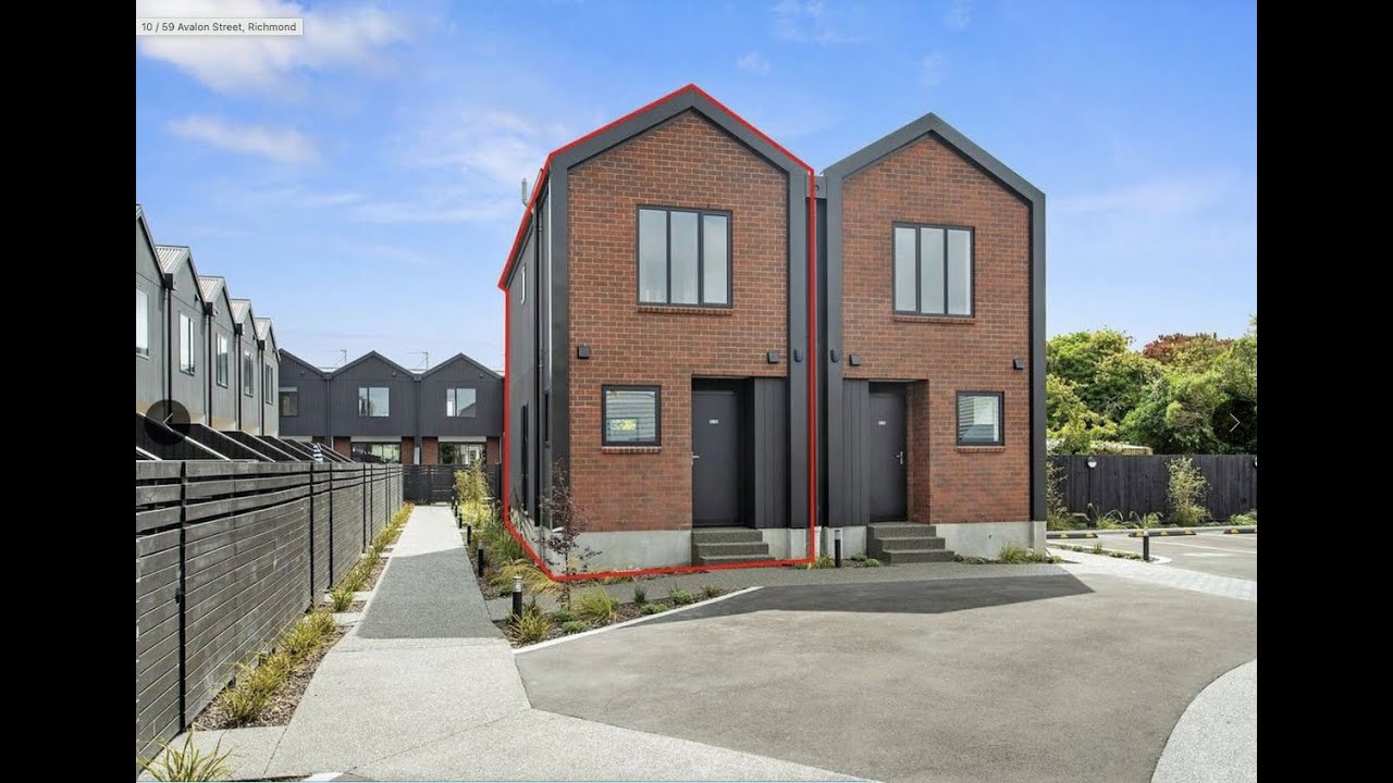 Video walkthrough - For Rent - 10/59 Avalon Street - YouTube