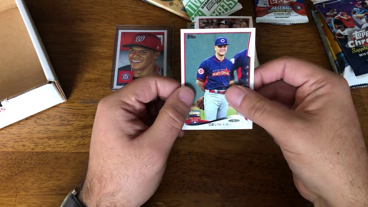 The Best Repack Box To Date: 2019 Blowout Cards Holiday Pack Party ...