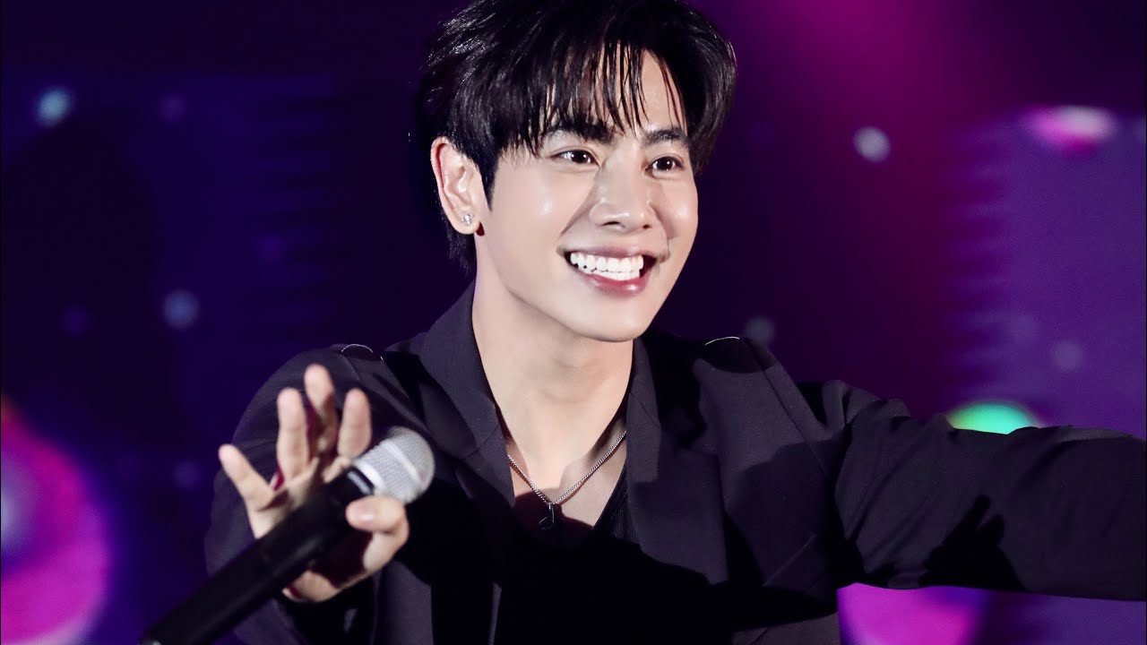 Mixxiw - Our Song【Earthmix Vietnam FM】 - YouTube