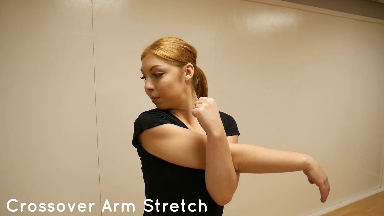 Crossover arm stretch - YouTube