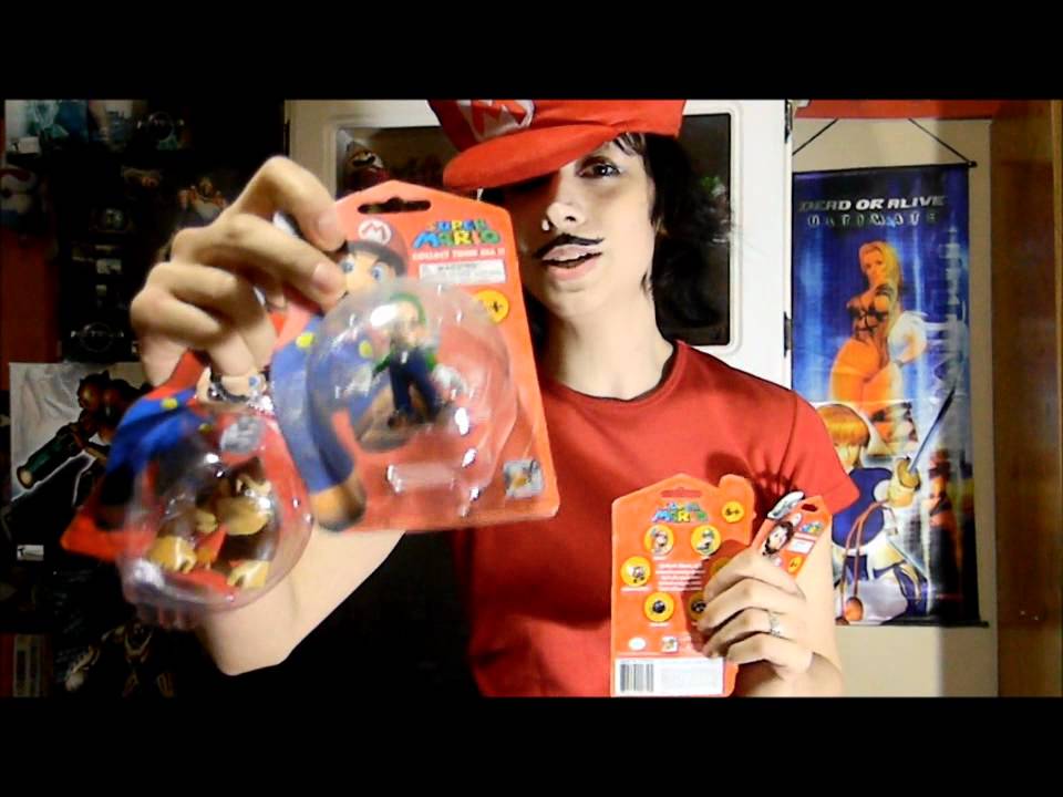 cheap mario toy review - YouTube