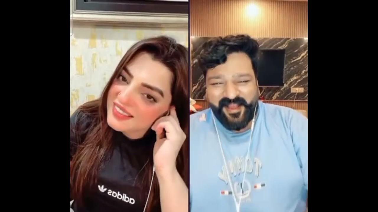 saba shah new entertaining video - YouTube