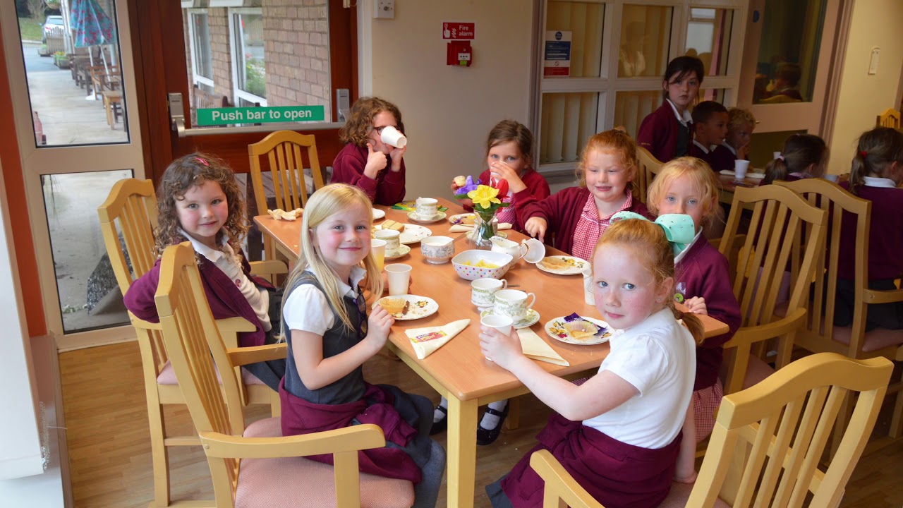 Prosiect Pontio'r Cenhedlaethau Llys Awelon a Ysgol Pen Barras, Rhuthun ...