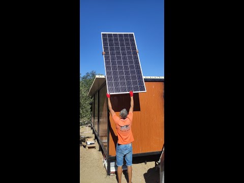 KENDİ ELEKTRĞİNİ ÜRETEN 32 m2 KONTEYNER EV