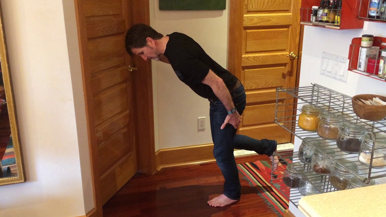 Lateral hamstring stretch. - YouTube