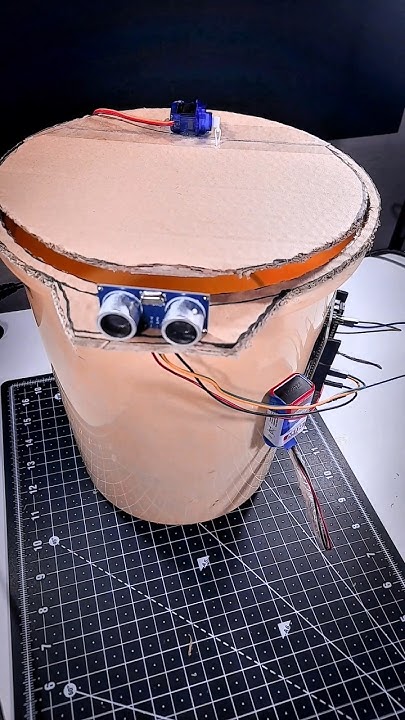 Smart Dustbin Using Arduino🗑️🚮#arduino #arduinoproject #robot # ...
