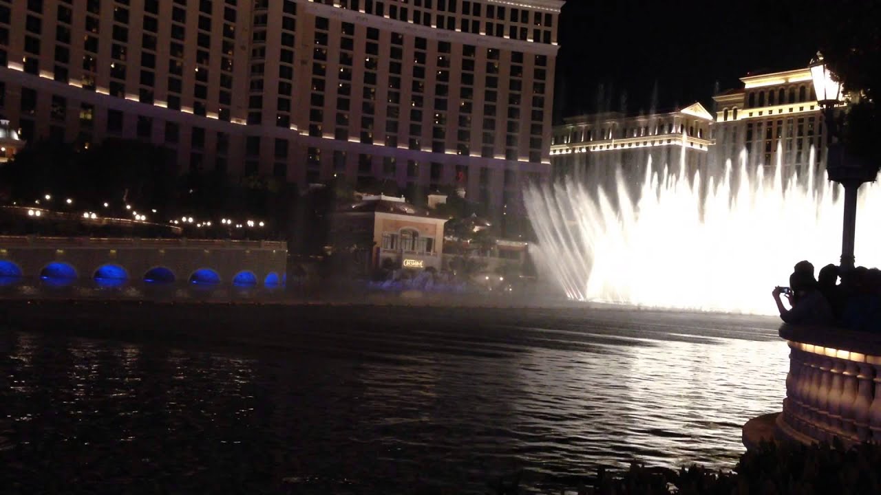 Bellagio Light Show - YouTube