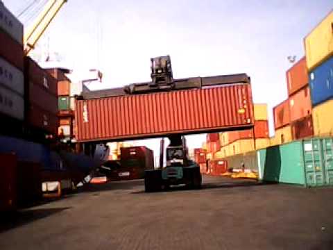 Stevedore operations - YouTube