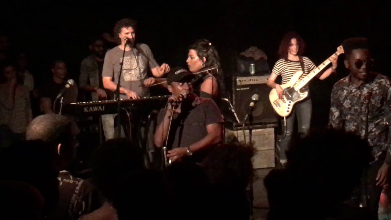 Interactivo - Baila con mi rumba - YouTube