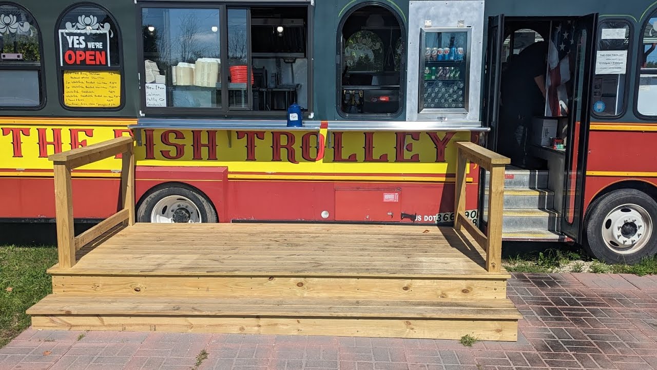 upper peninsula fish trolley.#michigan #salmon #whitefish - YouTube