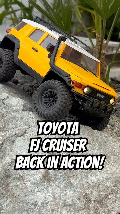 FMS FJ Cruiser Hits The New 1/18 Crawler Course #shorts #rccar #fms ...