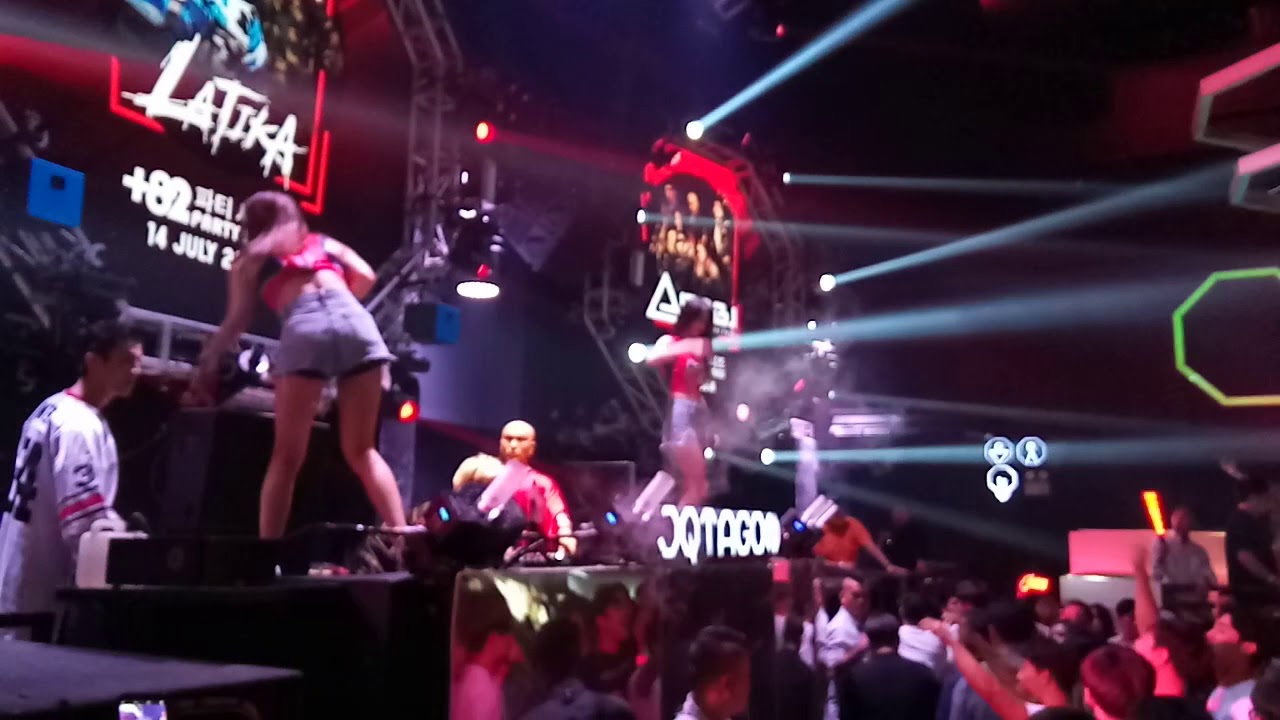 octagon disco club - YouTube
