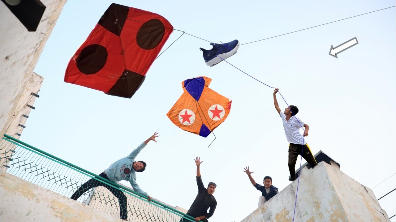Nasir Kite Catch With Door | Kite Flying Nasir - YouTube