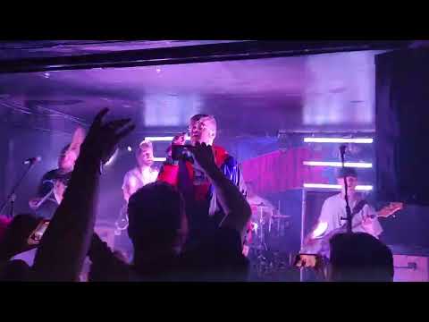 Dreamwake - Memories (Live HD) - YouTube