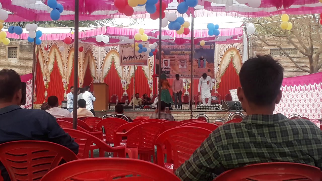 Harkesh meena ka dance babulalji master ke gane pe - YouTube