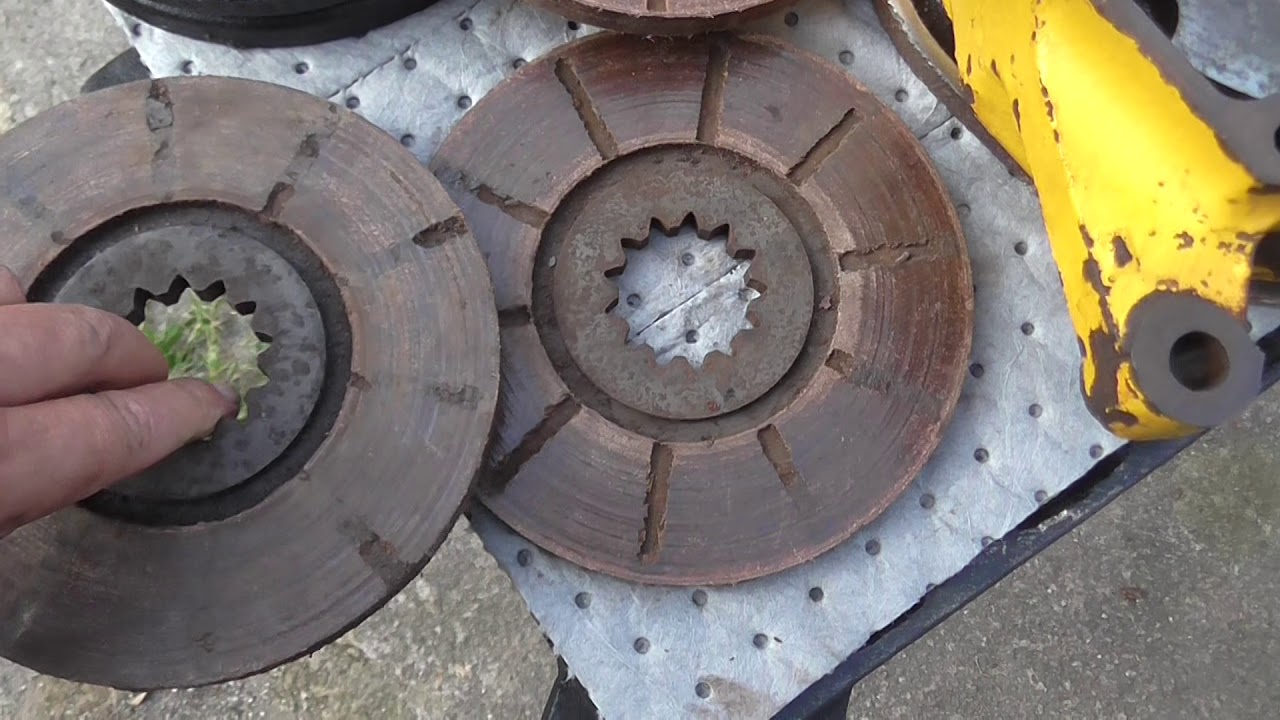 1977 JCB 2D mk 2 brakes overhaul - YouTube