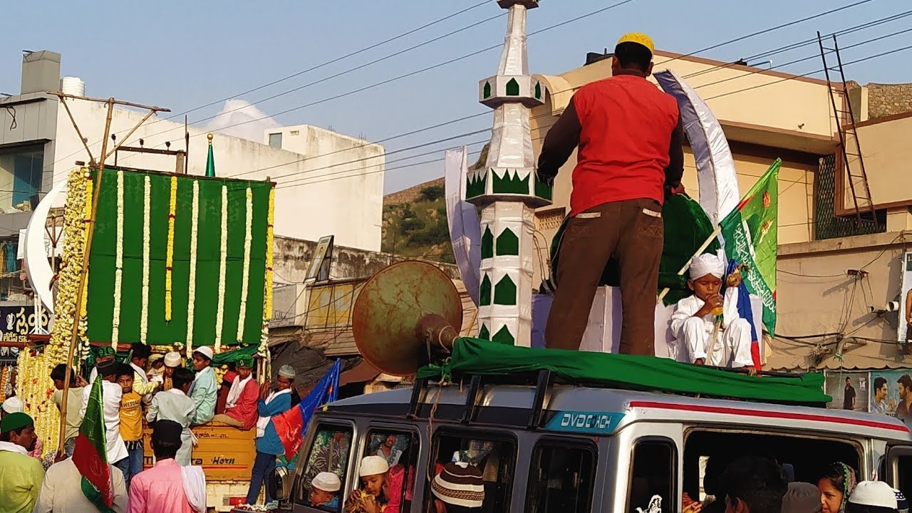 Sab log 😯bujurg samjh rahe the Lekin jab naath sarif padha to sab heran ...