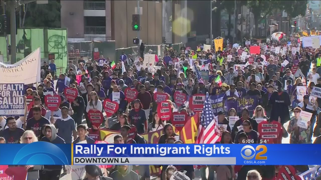 Hundreds March In Rally Downtown In Support Of Immigrant Rights - YouTube